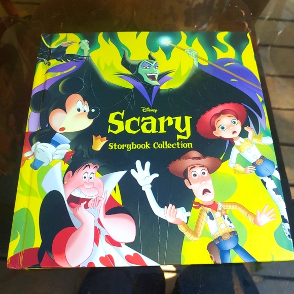 Disney | Toys | Disney Scary Storybook Collection 27 Halloween | Poshmark